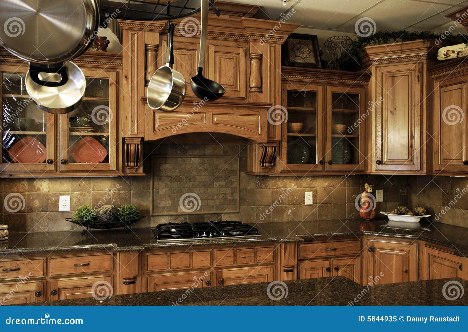 Comfortable modern kitchen stock image. Image of bowl - 5844935