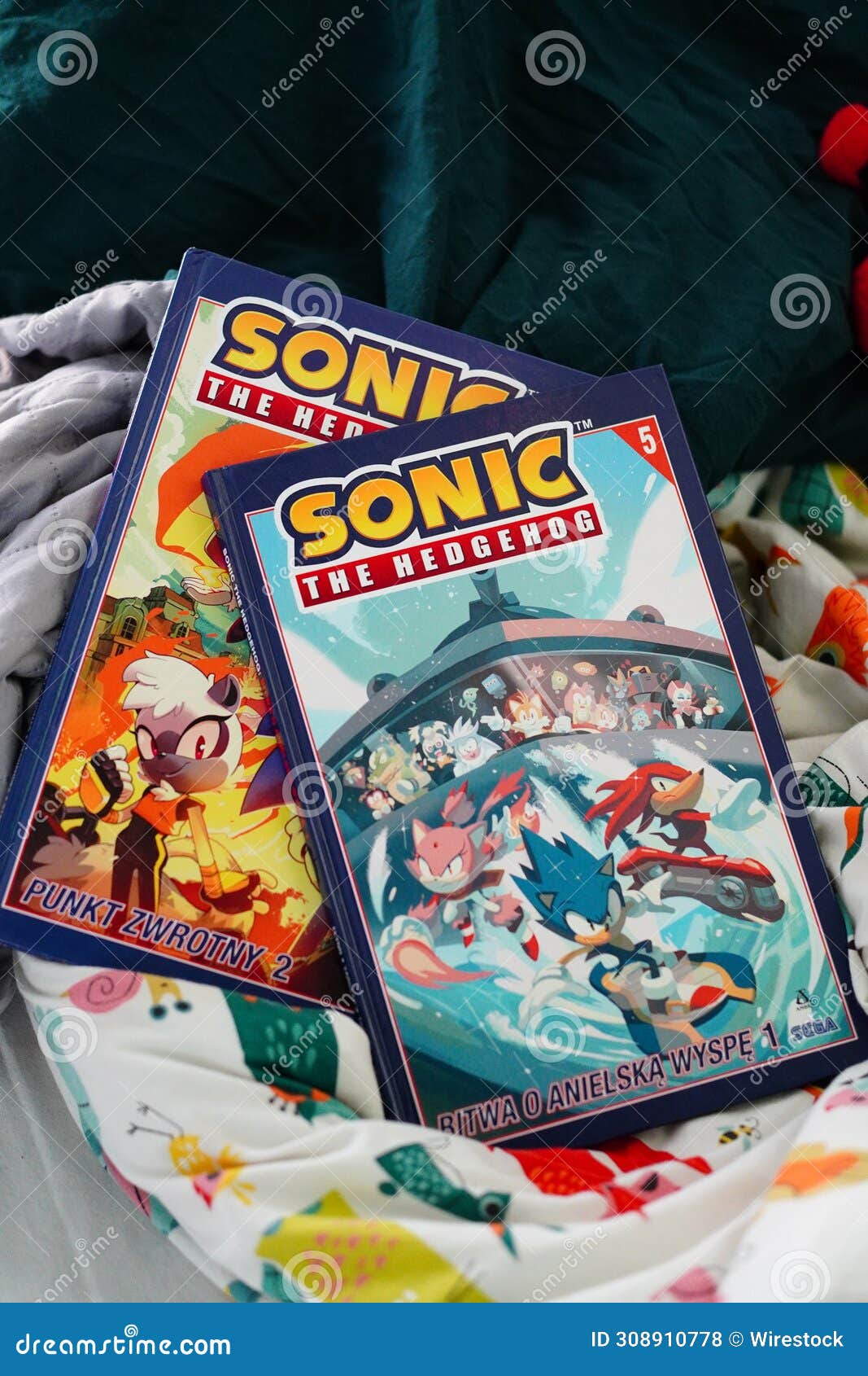 Comic Books with Sonic the Hedgehog Characters on the Cover Editorial ...