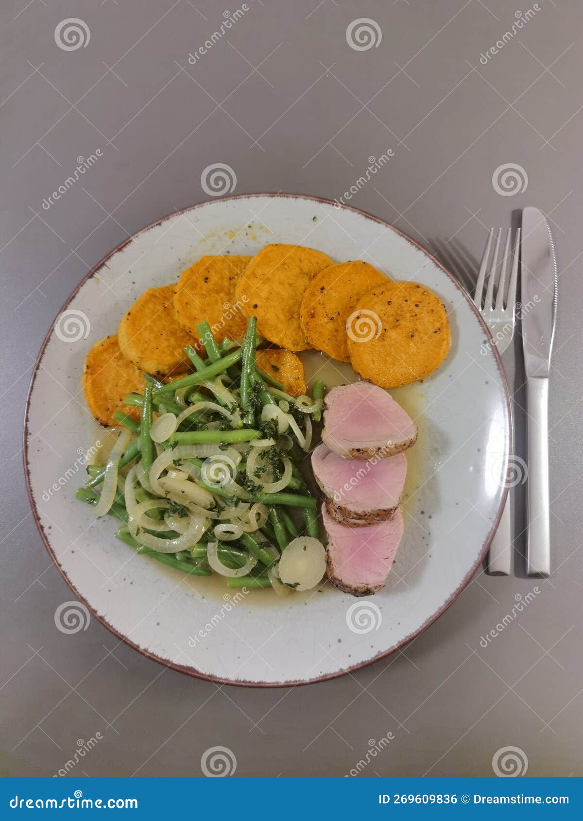 Comida Caseira Simples E Deliciosa Foto de Stock - Imagem de alimento ...