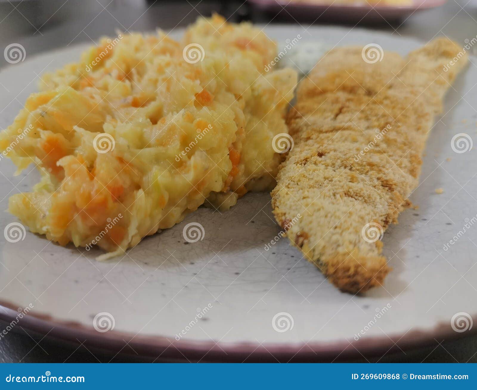 Comida Caseira Simples E Deliciosa Foto de Stock - Imagem de caril ...