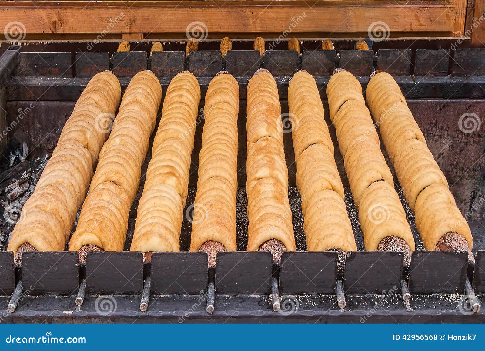Comida Checa En Mercado De Los Granjeros Foto de archivo - Imagen de ...