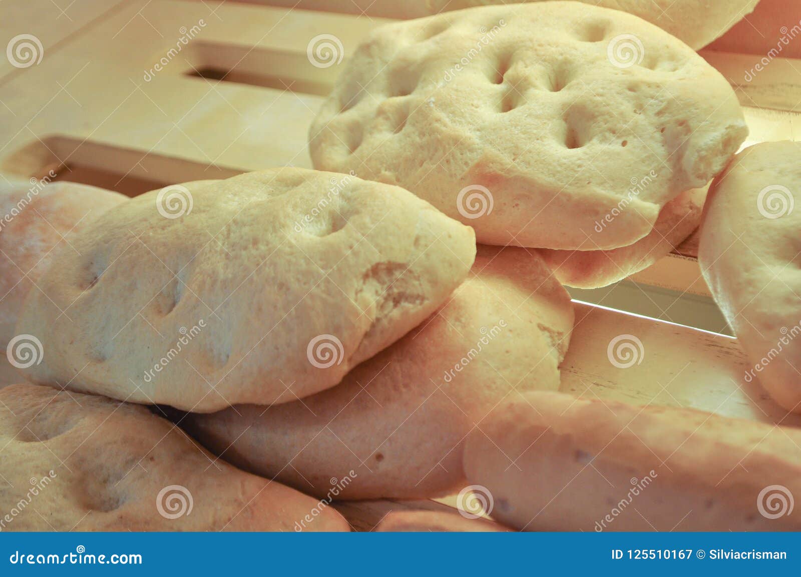 Comida cocida pan imagen de archivo. Imagen de preparado - 125510167