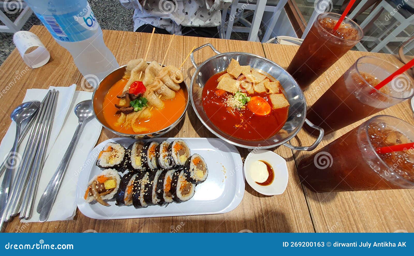 Comida Coreana En El Restaurante Coreano Imagen de archivo - Imagen de ...