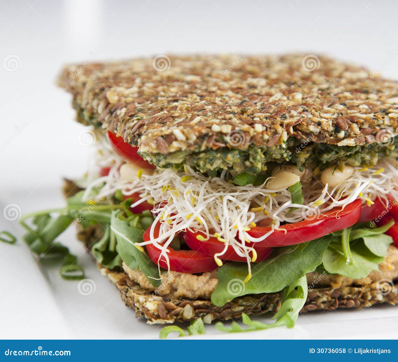 Comida cruda - bocadillo foto de archivo. Imagen de gérmenes - 30736058