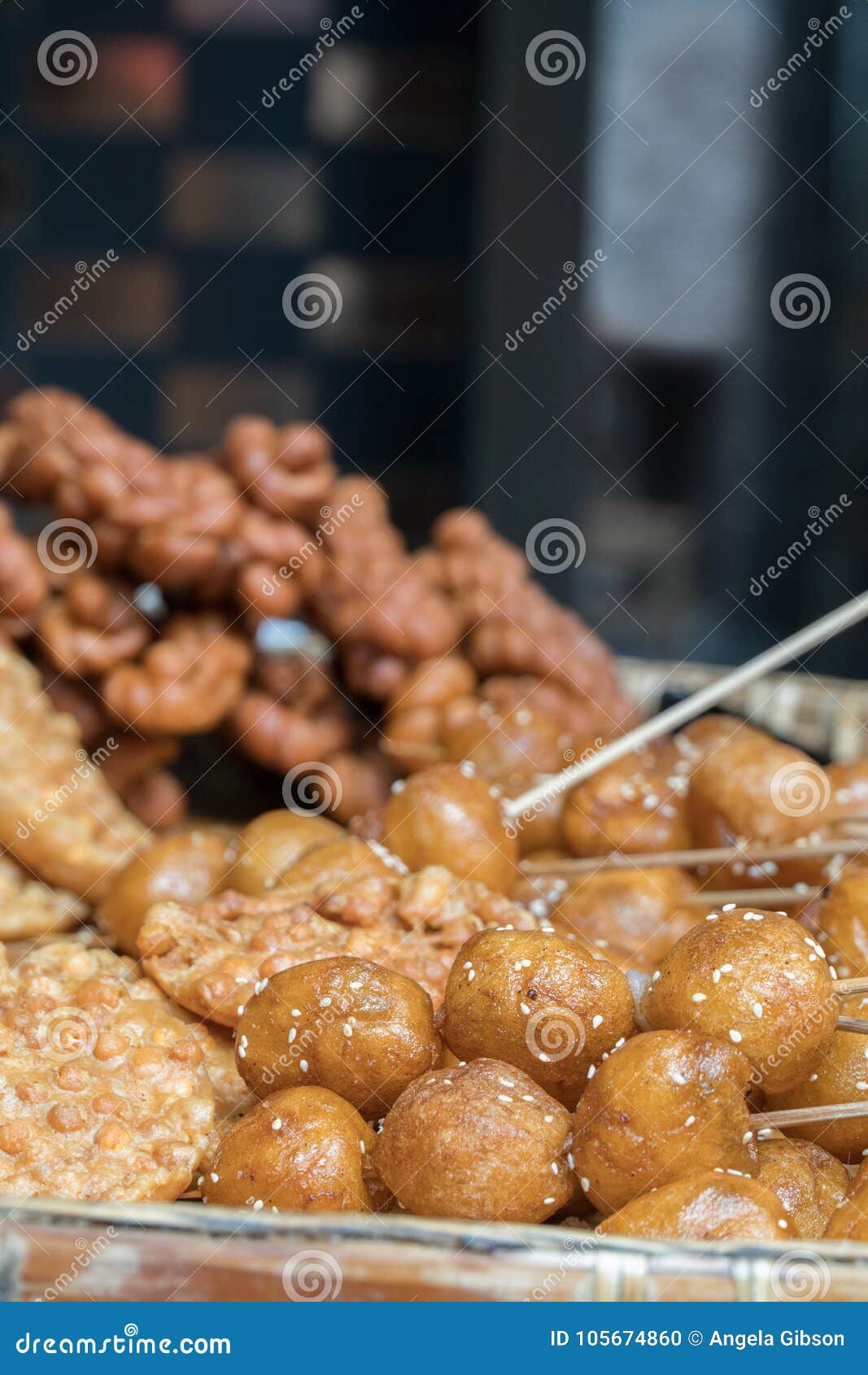 Comida De La Calle - Repostería Y Pastelería Foto de archivo - Imagen ...