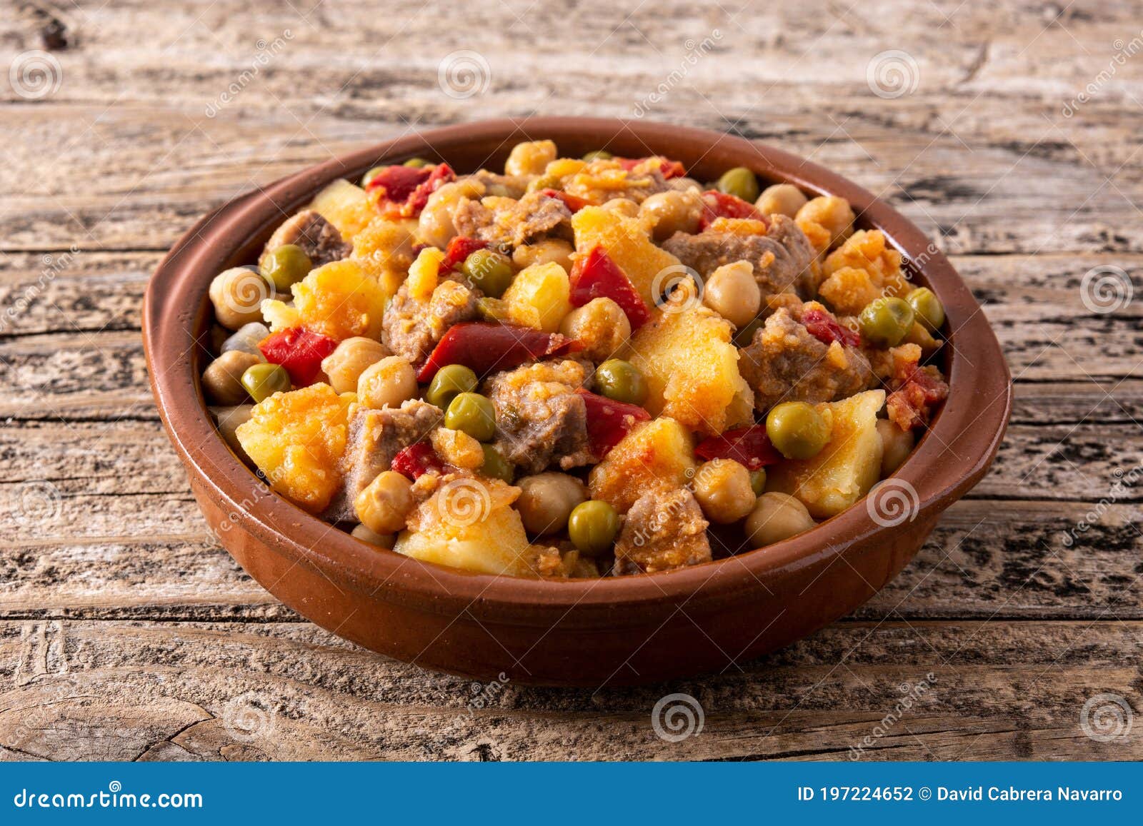 Comida De Ropa Vieja En Bol Foto de archivo - Imagen de frito, cena ...