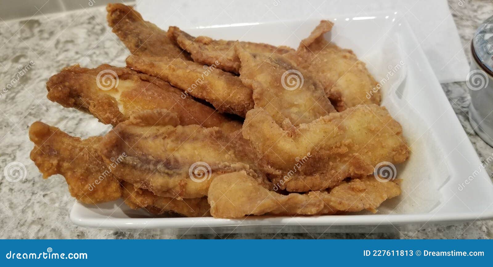 Comida de yuman imagem de stock. Imagem de cozedura - 227611813