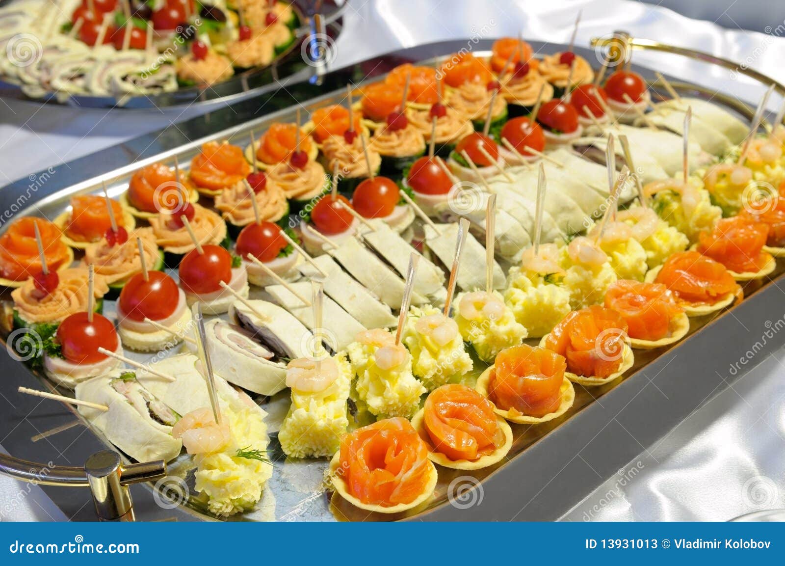 Comida fría. imagen de archivo. Imagen de imagen, pizarra - 13931013