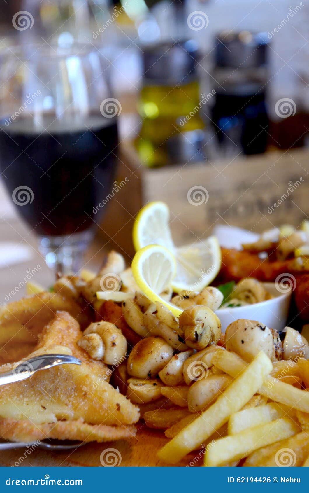 Comida frita, comida gorda foto de archivo. Imagen de seta - 62194426