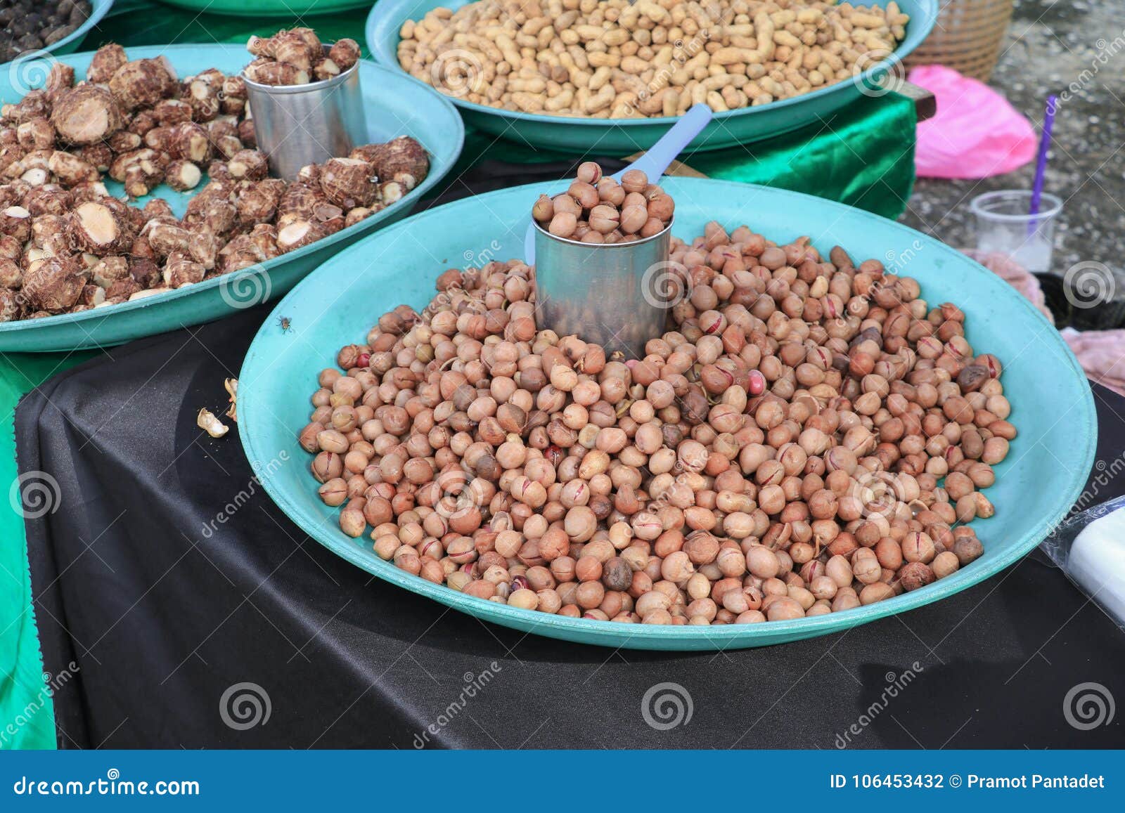 Comida Hervida Nuez Para La Salud Foto de archivo - Imagen de germen ...
