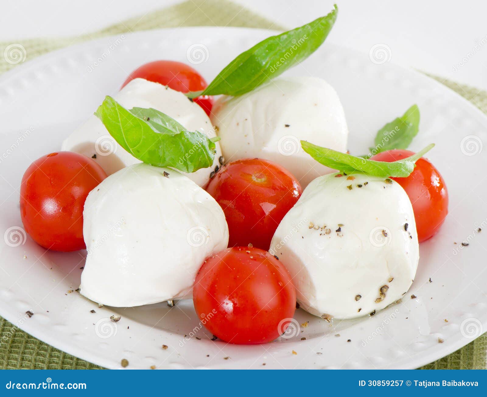 Comida italiana imagen de archivo. Imagen de sano, tradicional - 30859257