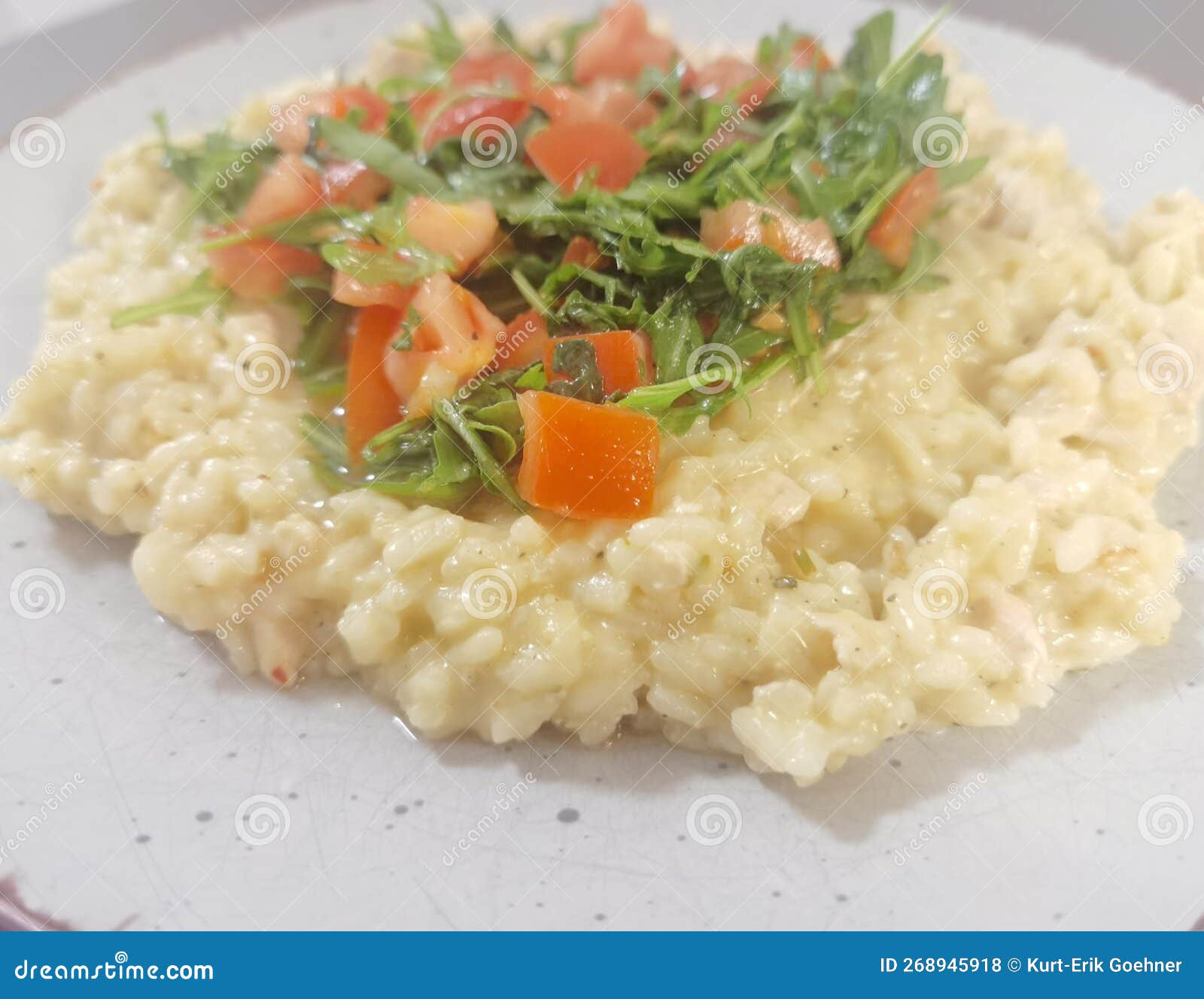 Comida Simple Y Deliciosa Preparada a Solas Foto de archivo - Imagen de ...