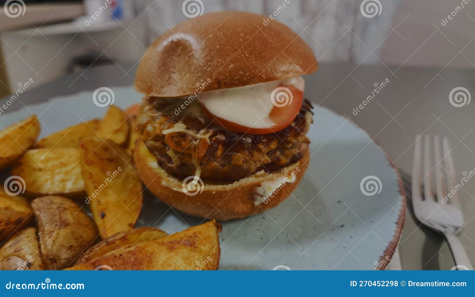 Comida Simple Y Deliciosa Preparada a Solas Foto de archivo - Imagen de ...
