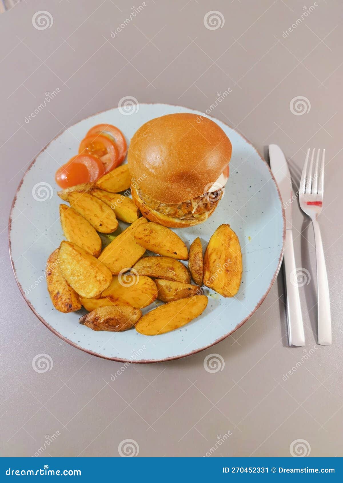 Comida Simple Y Deliciosa Preparada a Solas Imagen de archivo - Imagen ...