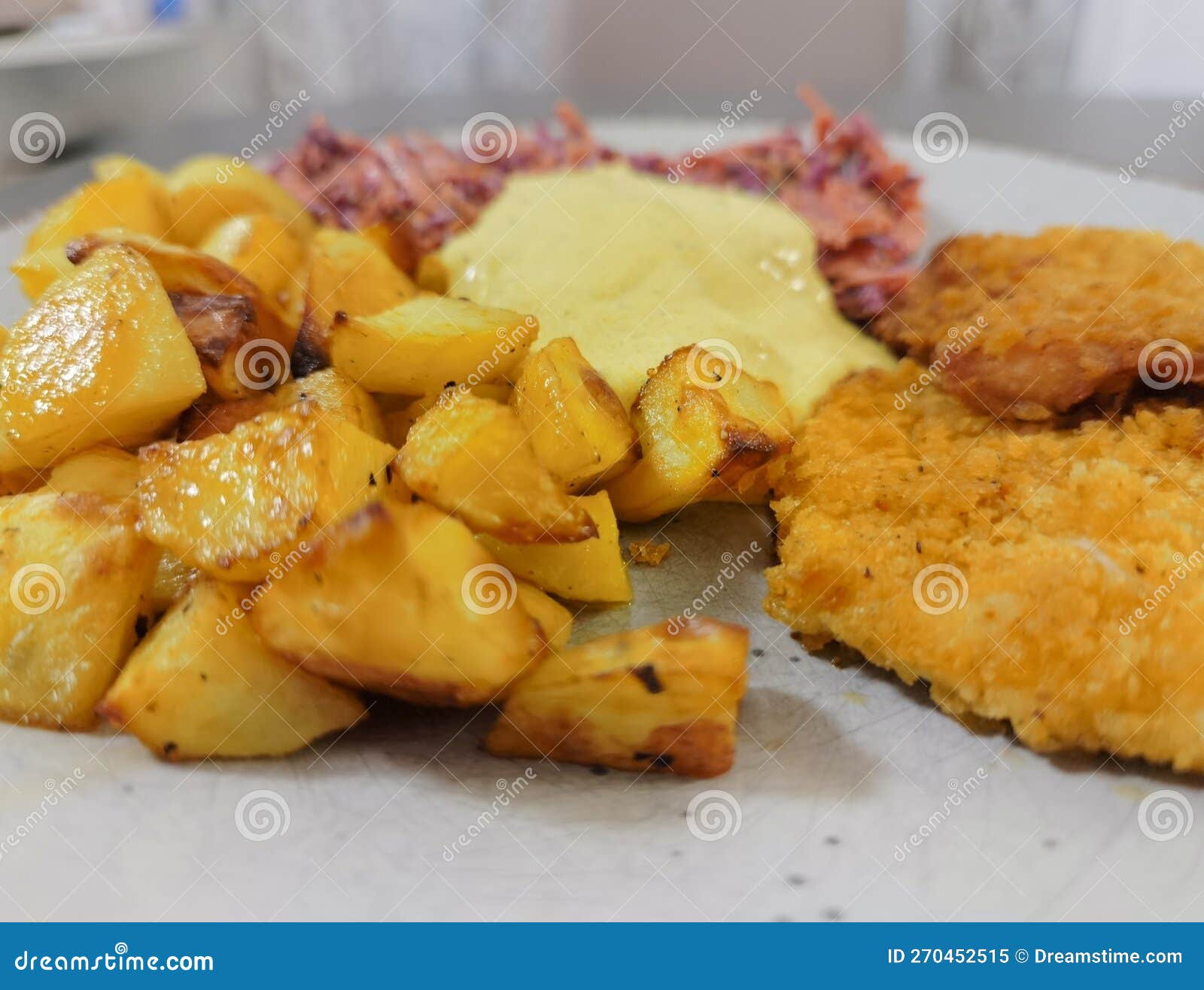 Comida Simple Y Deliciosa Preparada a Solas Imagen de archivo - Imagen ...