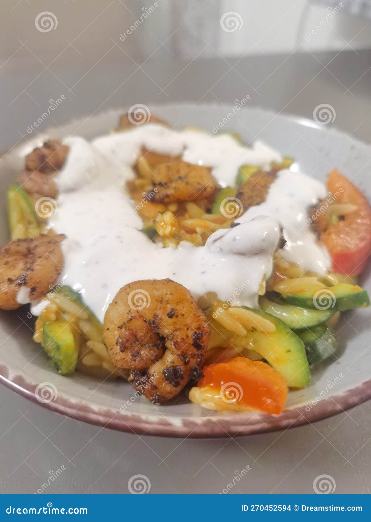 Comida Simple Y Deliciosa Preparada a Solas Foto de archivo - Imagen de ...