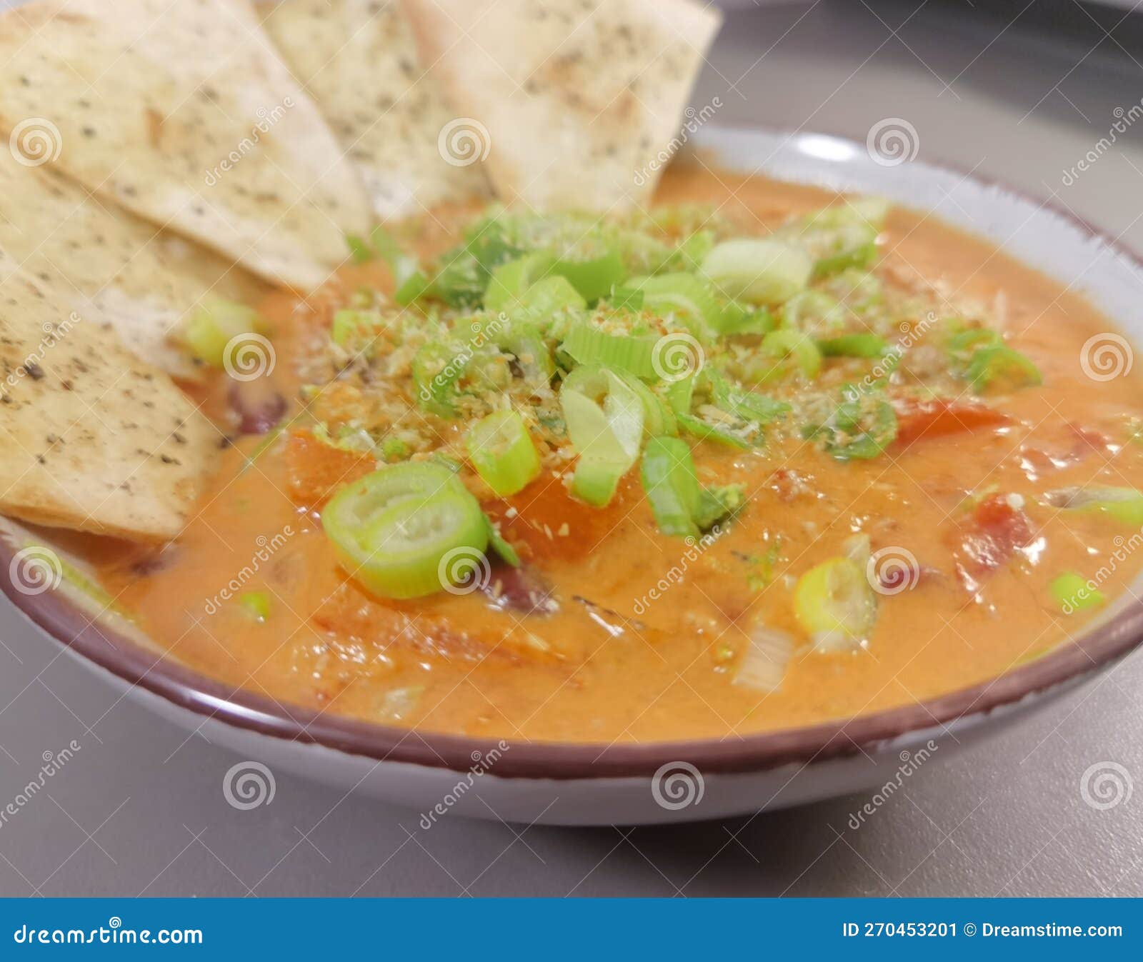 Comida Simple Y Deliciosa Preparada a Solas Imagen de archivo - Imagen ...