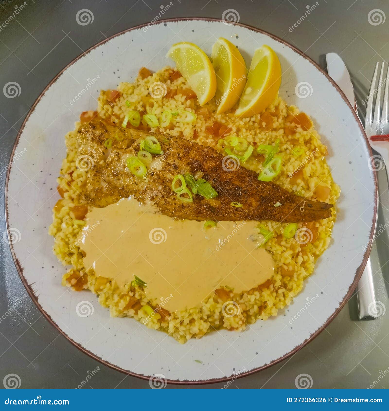Comida Simple Y Deliciosa Preparada a Solas Foto de archivo - Imagen de ...