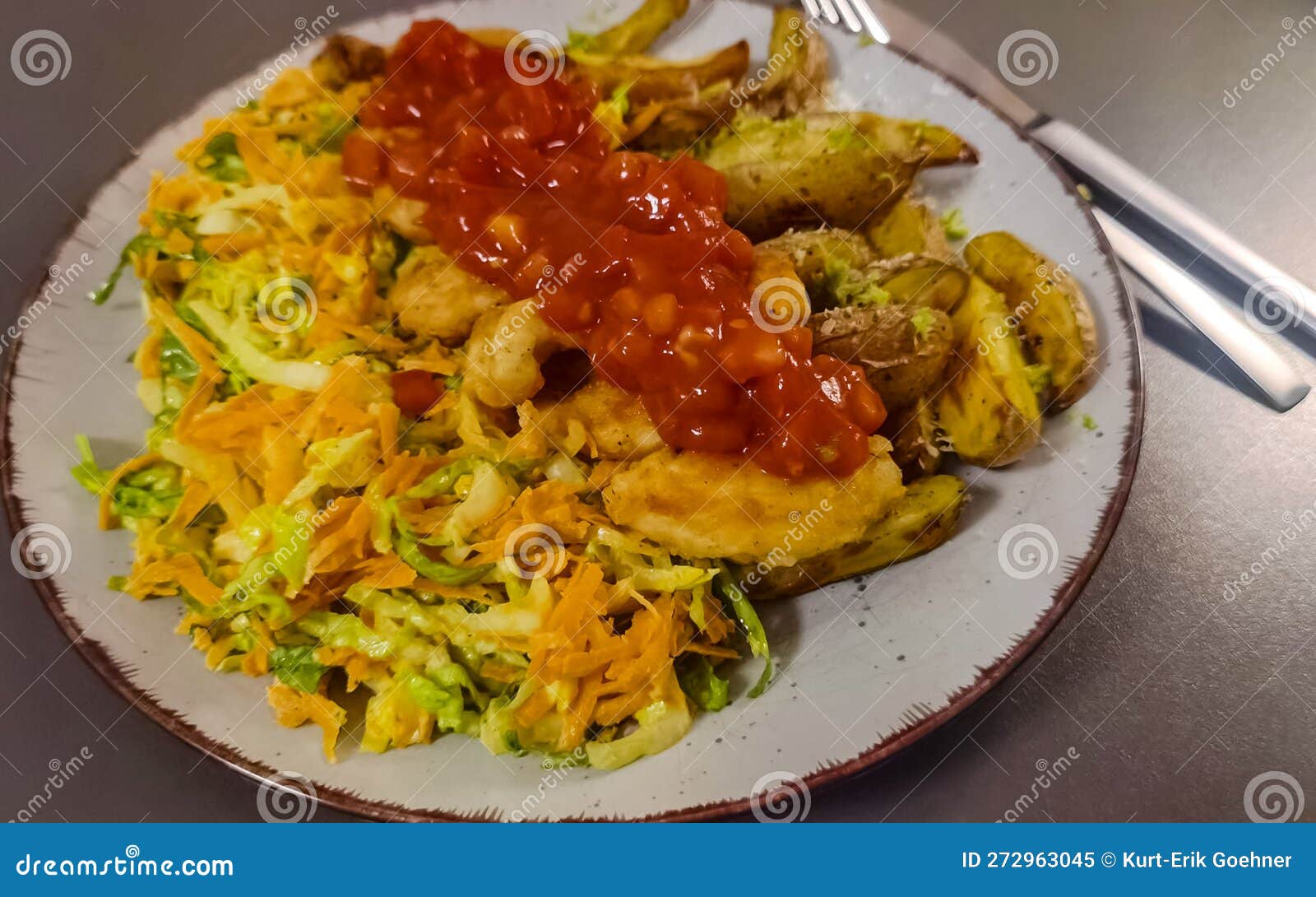 Comida Simple Y Deliciosa Preparada a Solas Imagen de archivo - Imagen ...