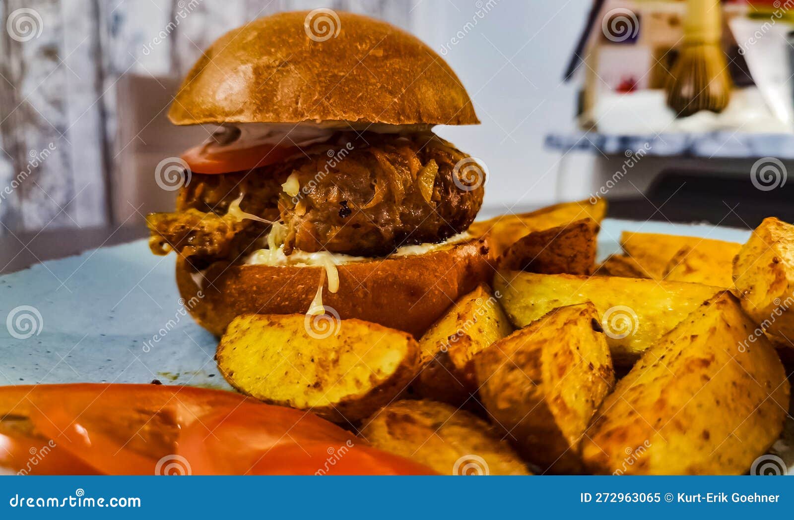 Comida Simple Y Deliciosa Preparada a Solas Imagen de archivo - Imagen ...