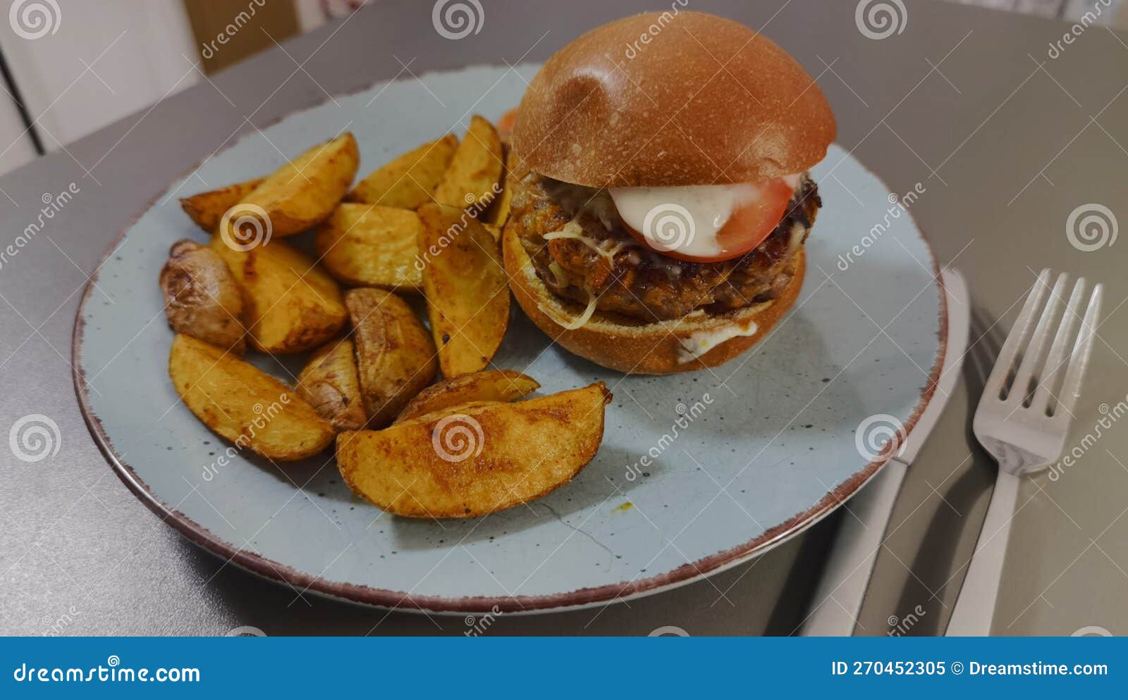 Comida Simples E Deliciosa Autopreparada Imagem de Stock - Imagem de ...
