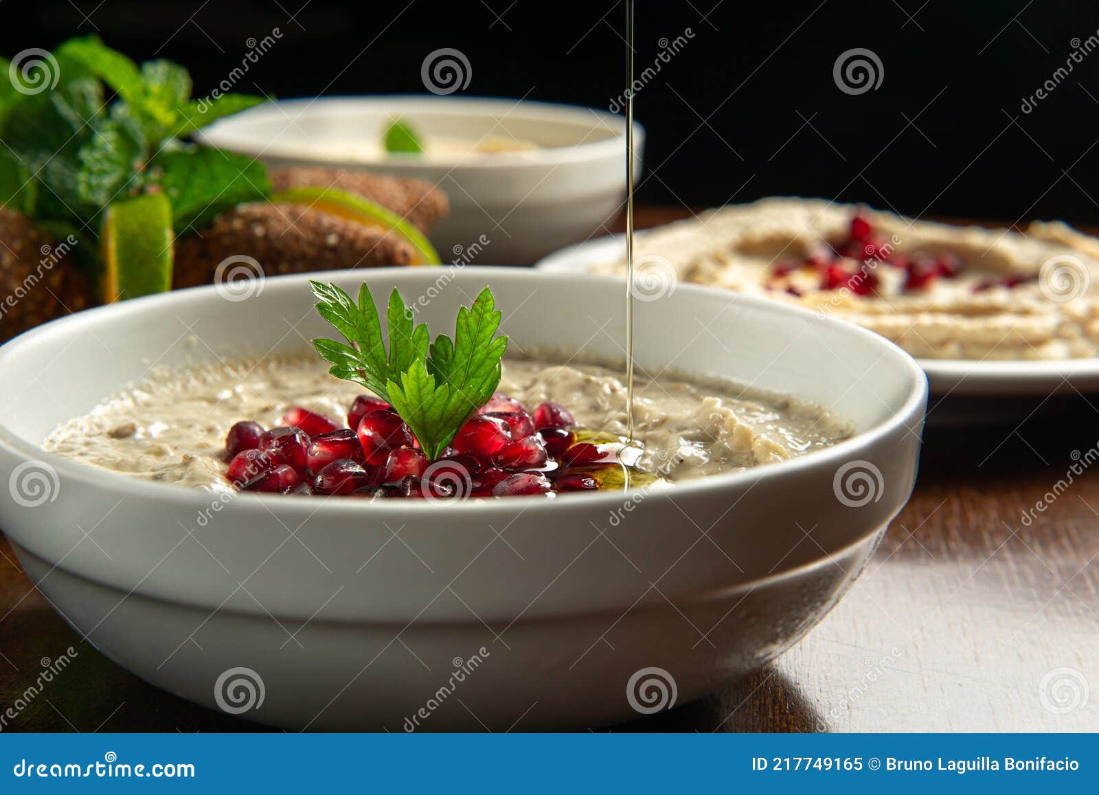 Comida Tradicional De Oriente Medio. Comida Libanesa. Arabian Baba ...