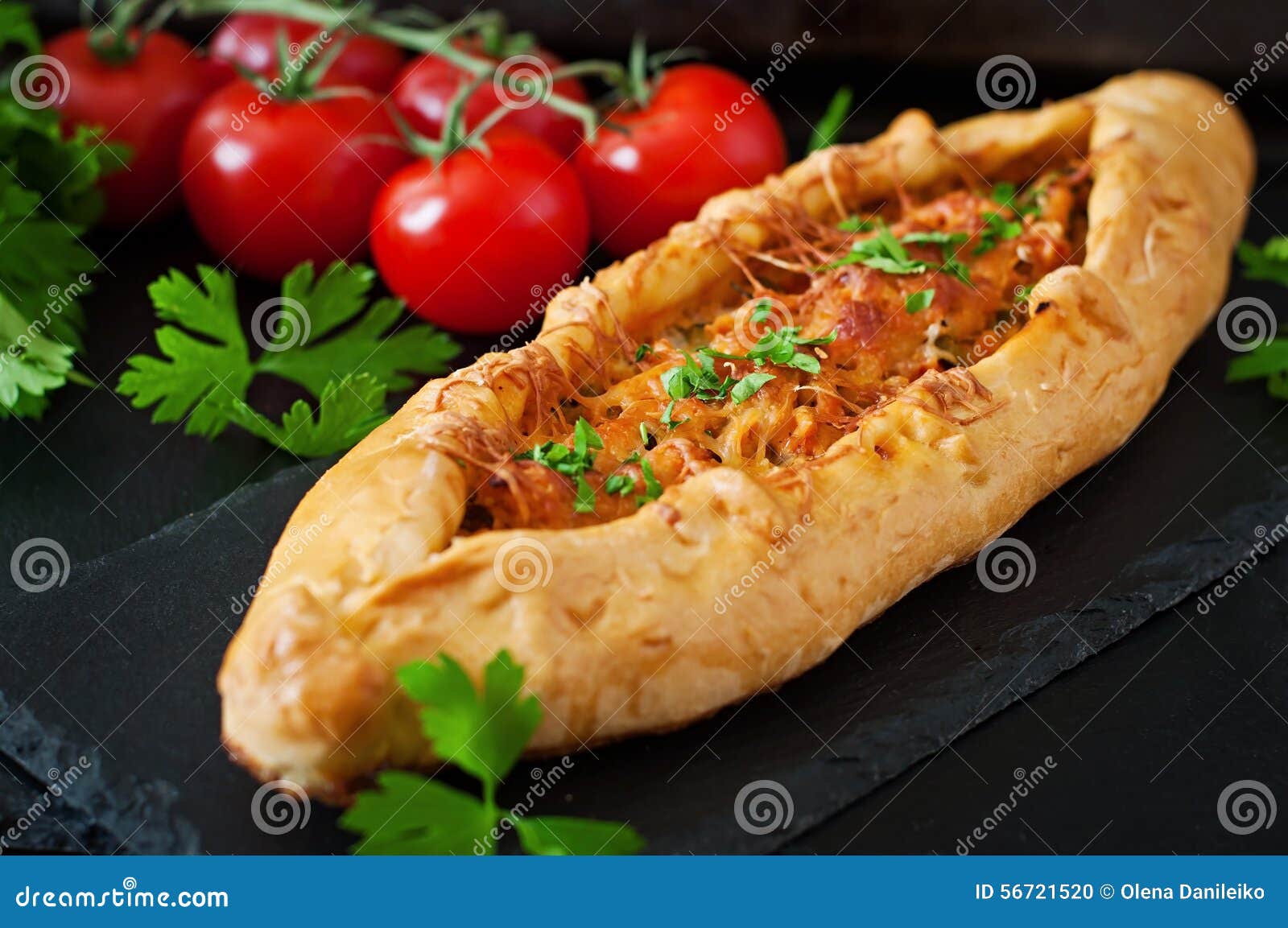 Comida Tradicional Del Pide Turco Foto de archivo - Imagen de coma ...