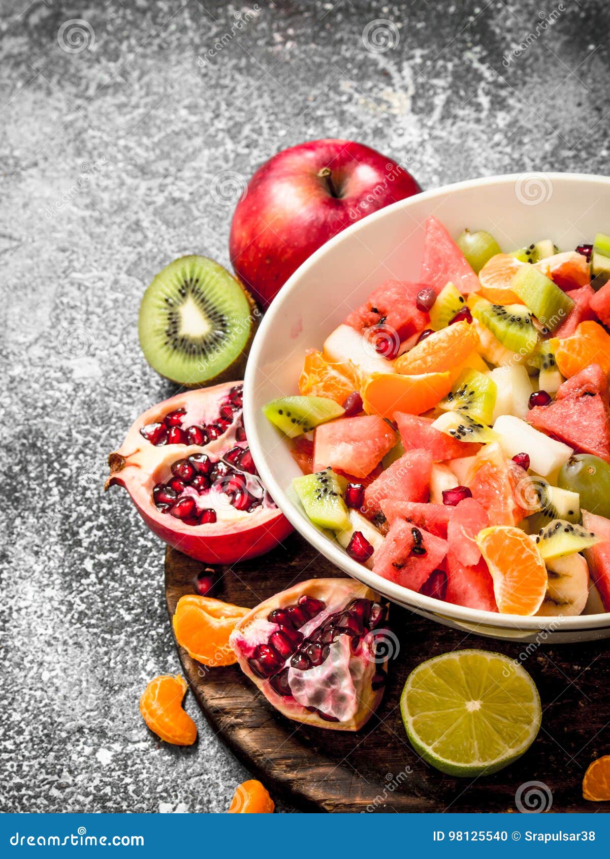 Comida Tropical Una Ensalada De Fruta Tropical Foto de archivo - Imagen ...