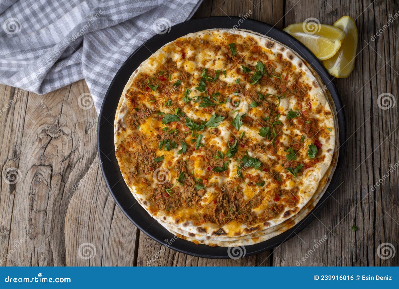 Comida Turca Pizza Turca Lahmacun Foto de archivo - Imagen de ...