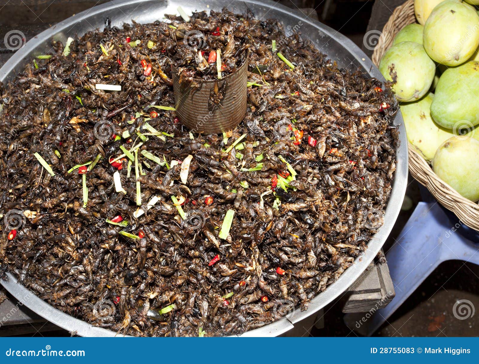 Comidas Asiáticas Del Mercado Imagen de archivo - Imagen de cesta, asia ...