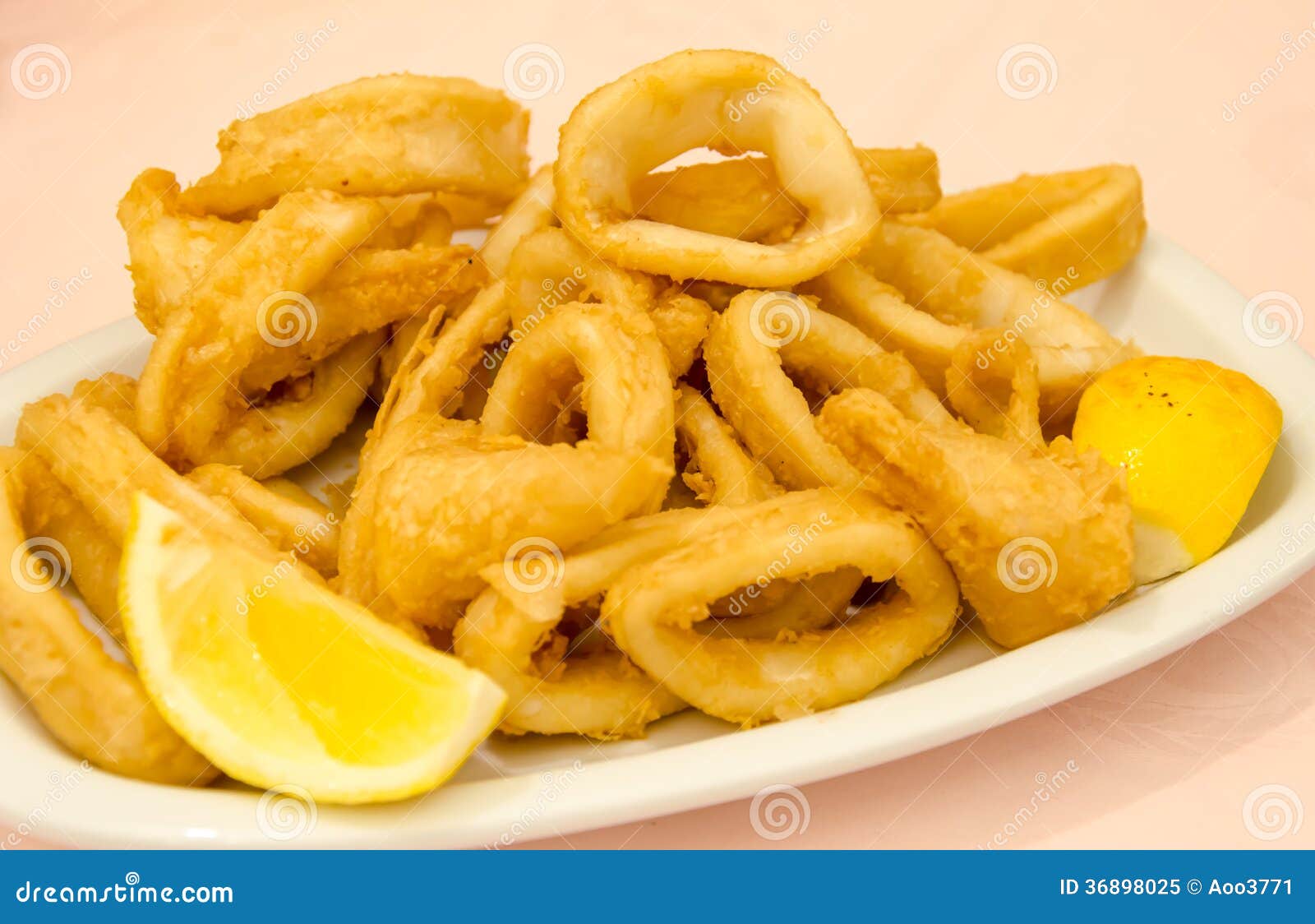 Comidas fritas calamar imagen de archivo. Imagen de calamar - 36898025