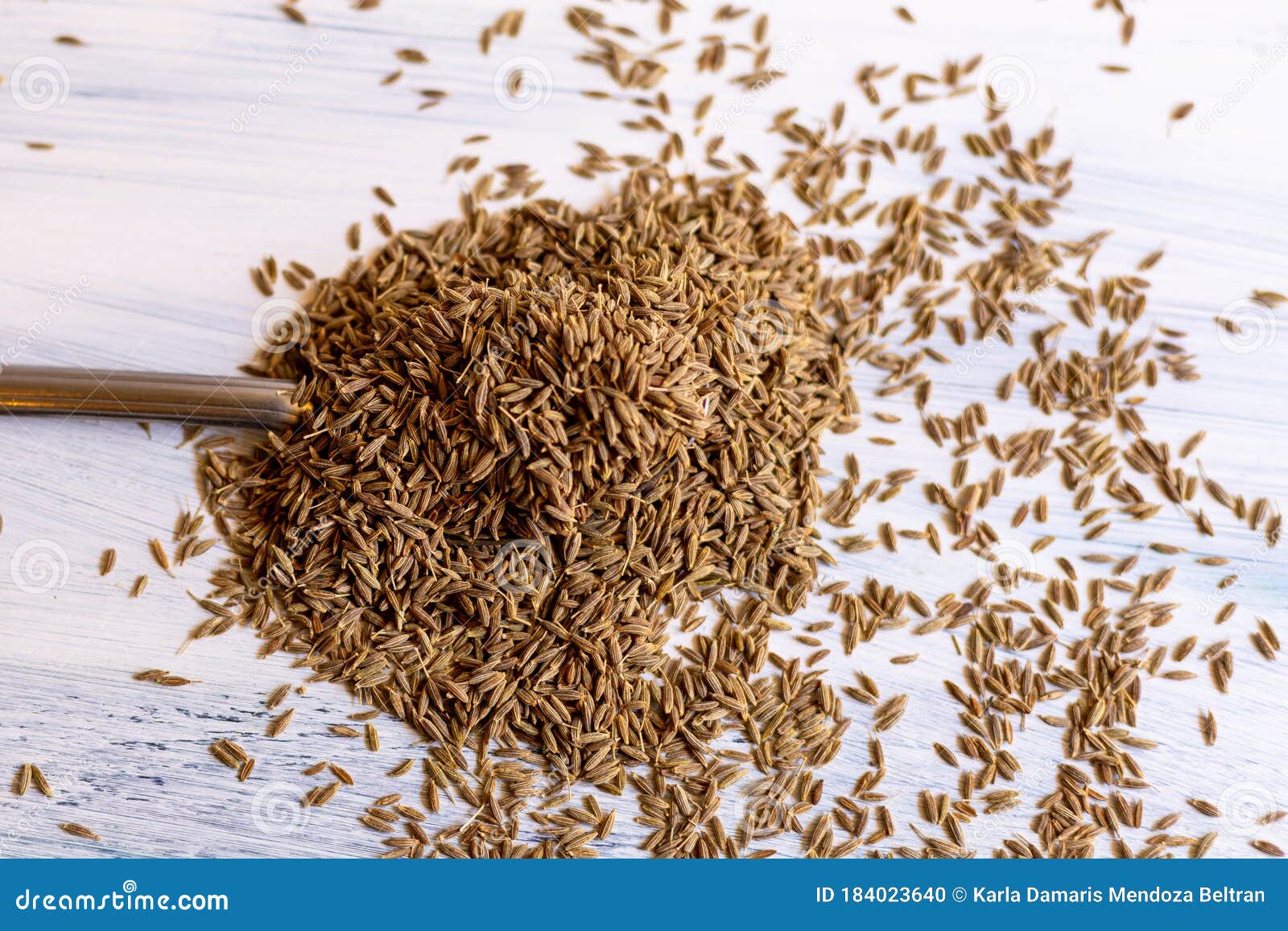 Comino De Especias Para La Comida En Una Mesa Para La Cocina Foto de ...