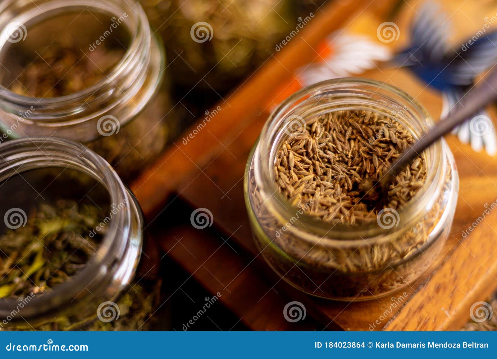 Comino De Especias Para La Comida En Una Mesa Para La Cocina Foto de ...