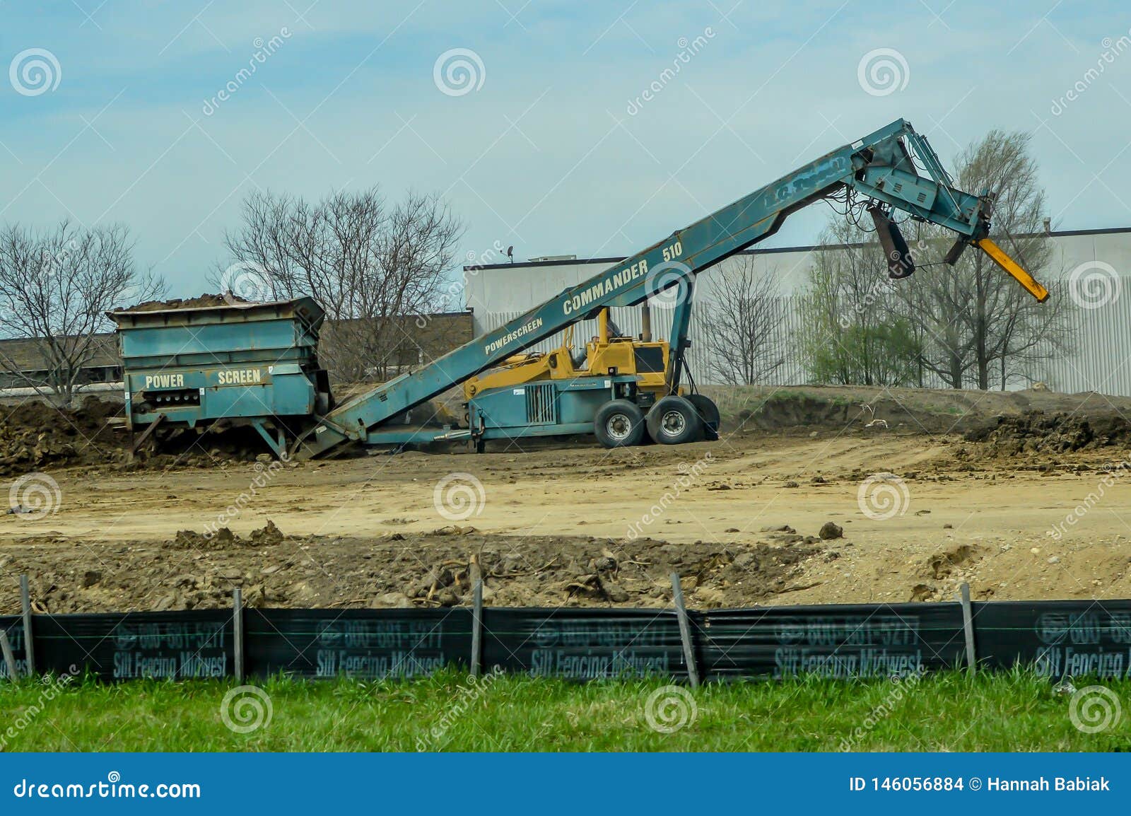 Powerscreen Commander 510 Tractor Construction Site with Fencing ...