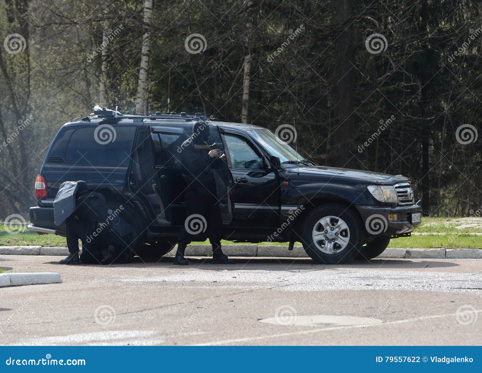The Commandos Guarding the Car. Editorial Photography - Image of ...