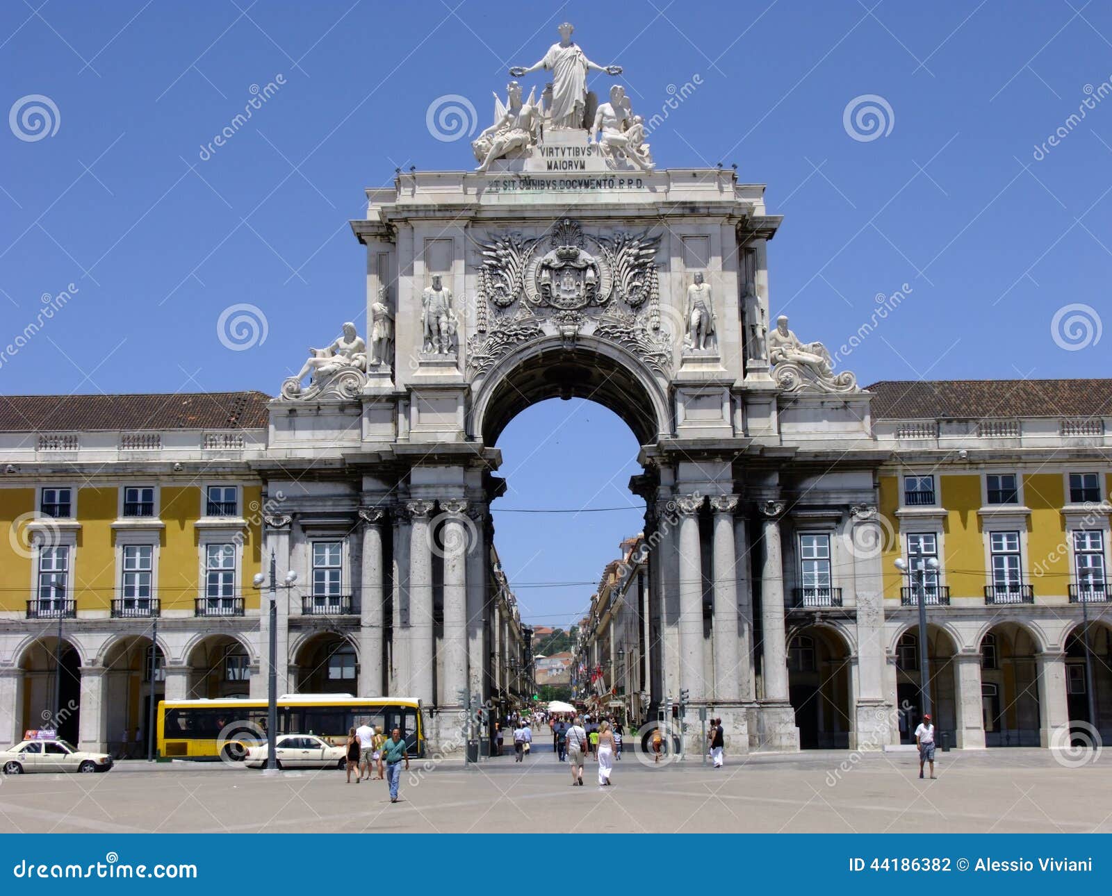 Commerce Square Lisbon, Praca Do Comercio Editorial Photography - Image ...