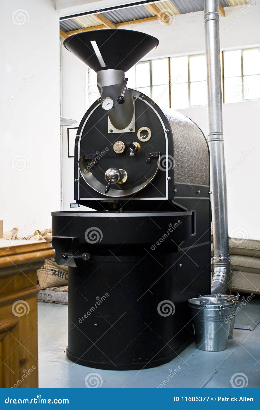 Commercial Coffee Drum Roaster Stock Image - Image of roaster, bean ...
