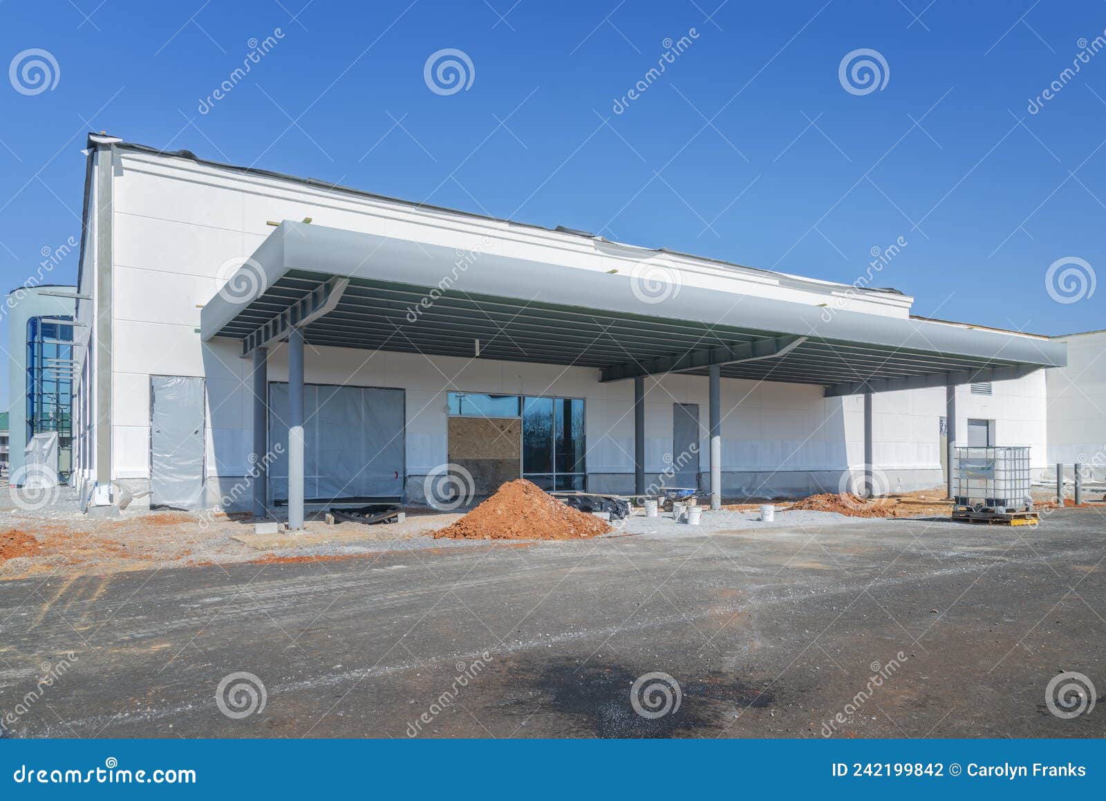 Commercial Construction Site Nearing Its Completion Stock Photo - Image ...