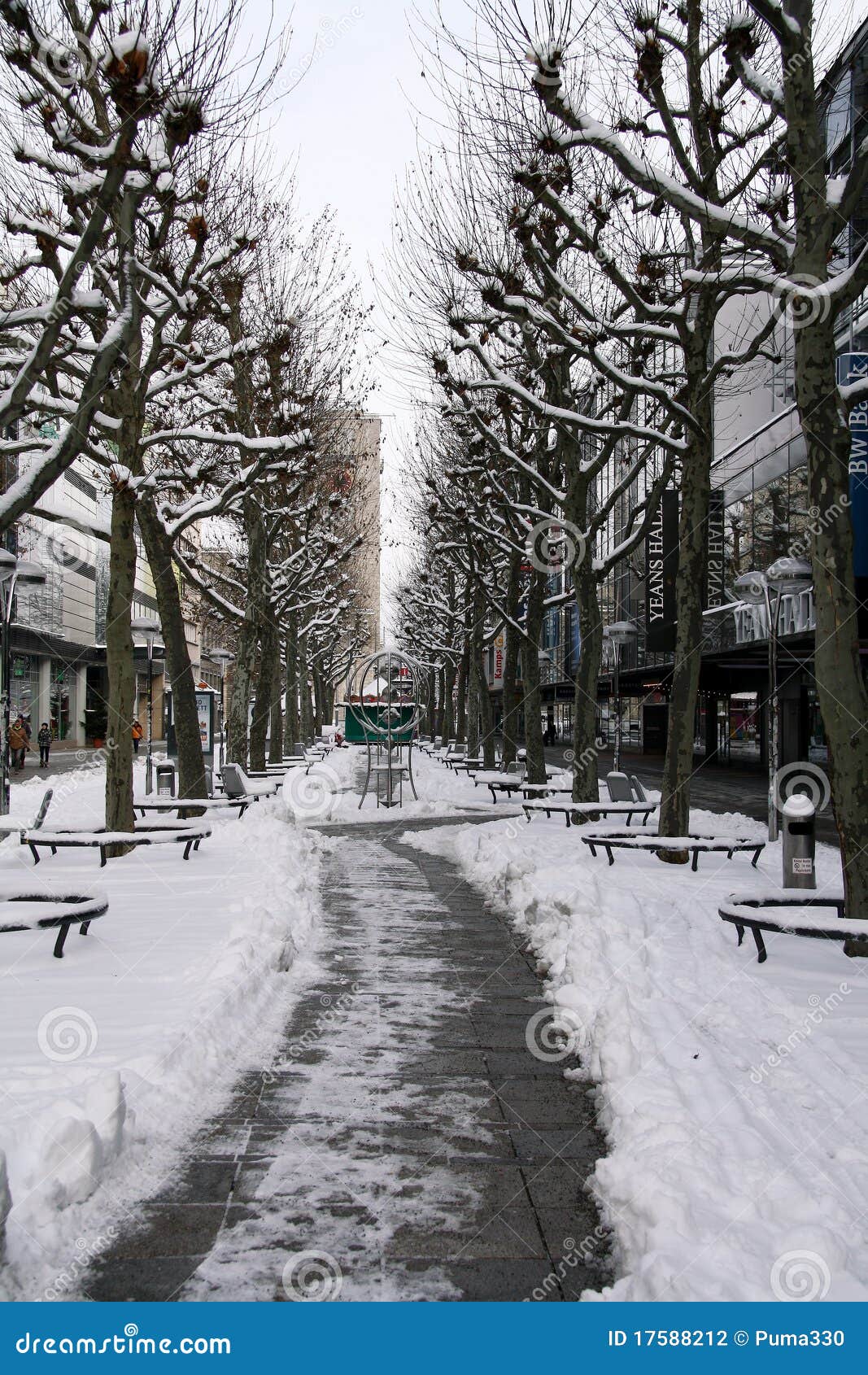 Commercial Street Downtown Stuttgart, Germany Editorial Photography ...