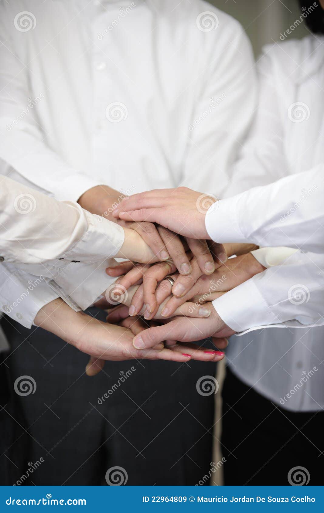 Commercieel Team Met Handen Samen Stock Afbeelding - Image of teken ...