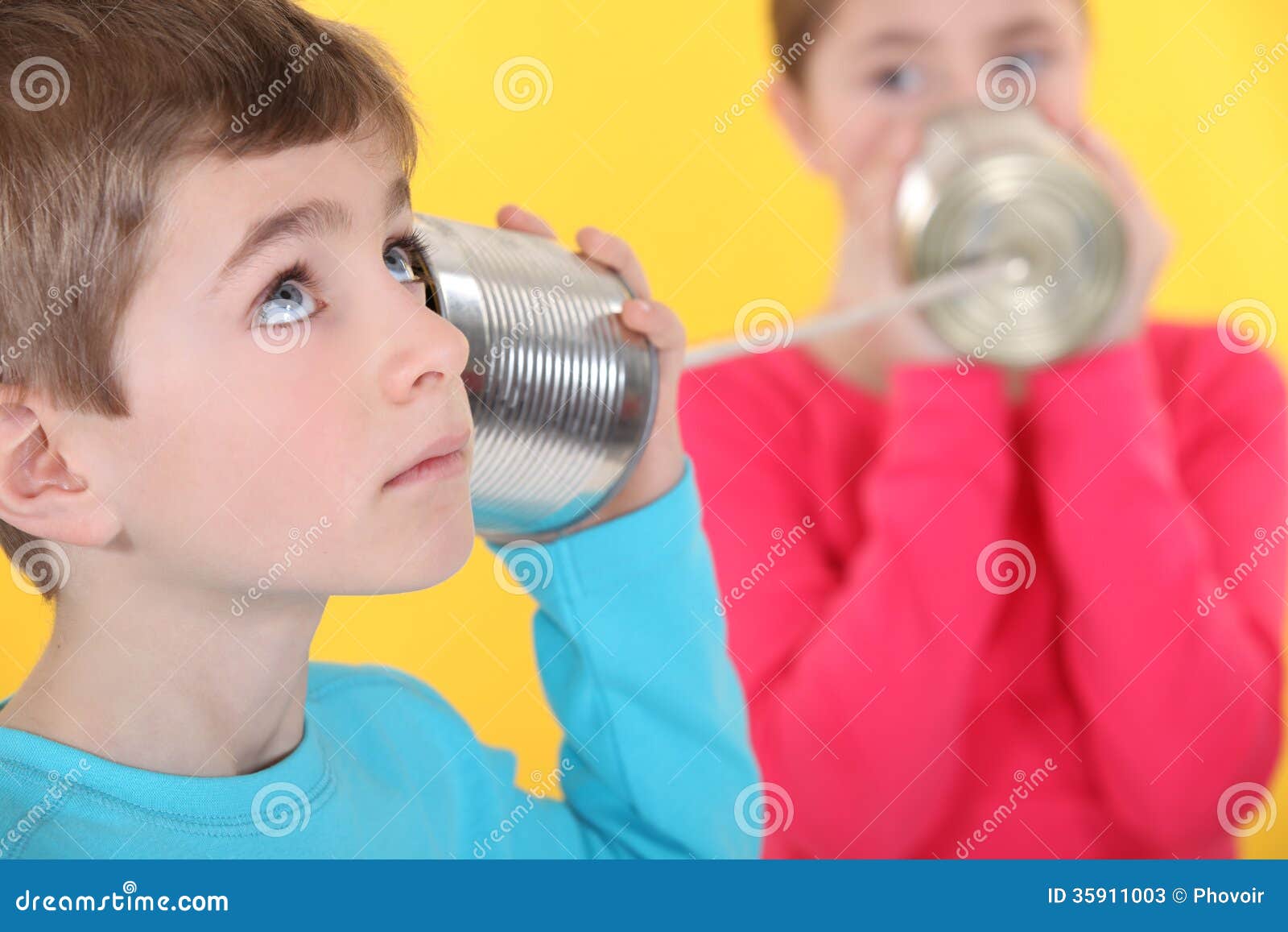 Communicating with Tin Cans Stock Image - Image of chat, shout: 35911003