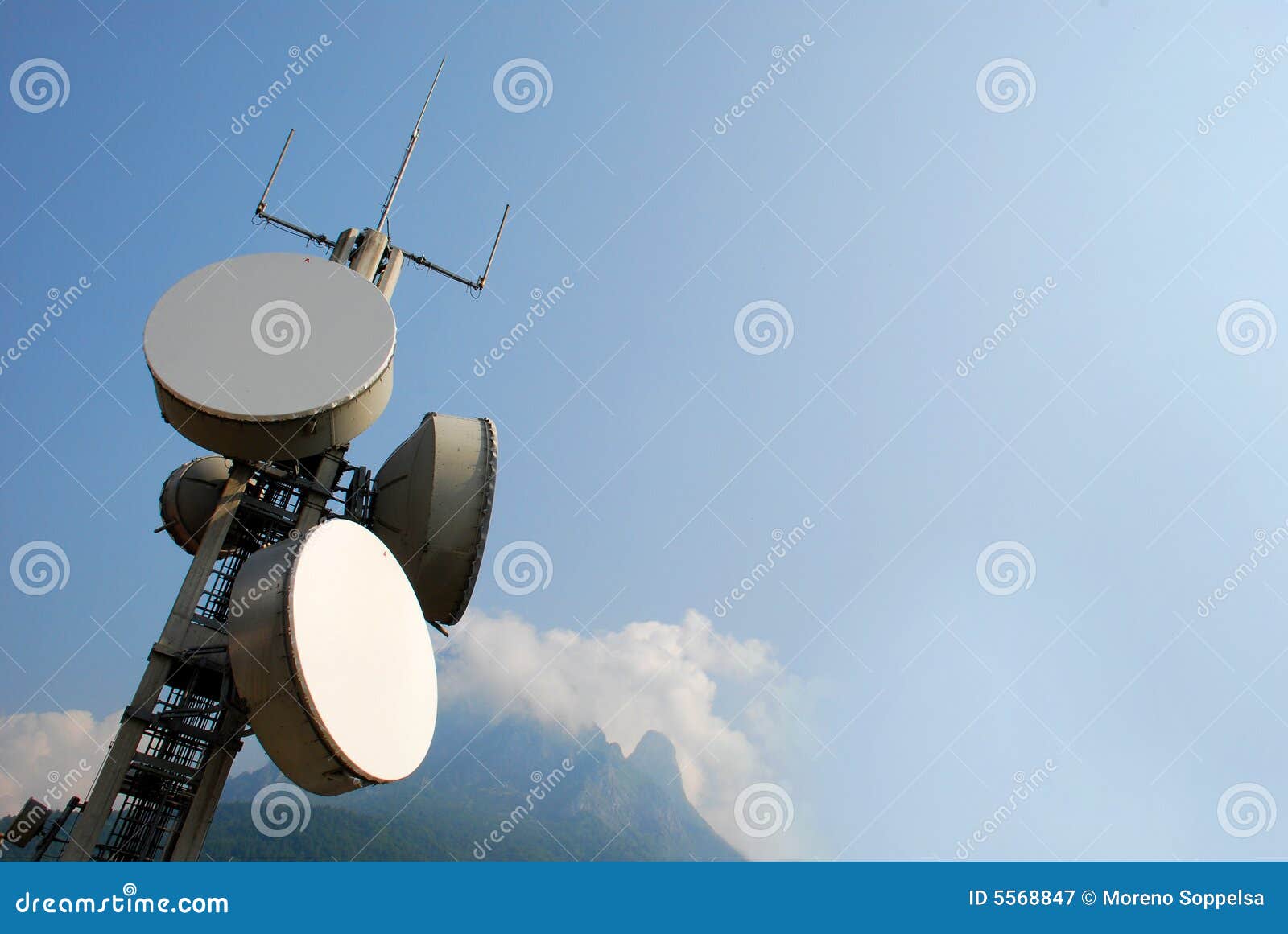 Communication Gsm, Umts E Hsdpa Tower Stock Image - Image of mobile ...