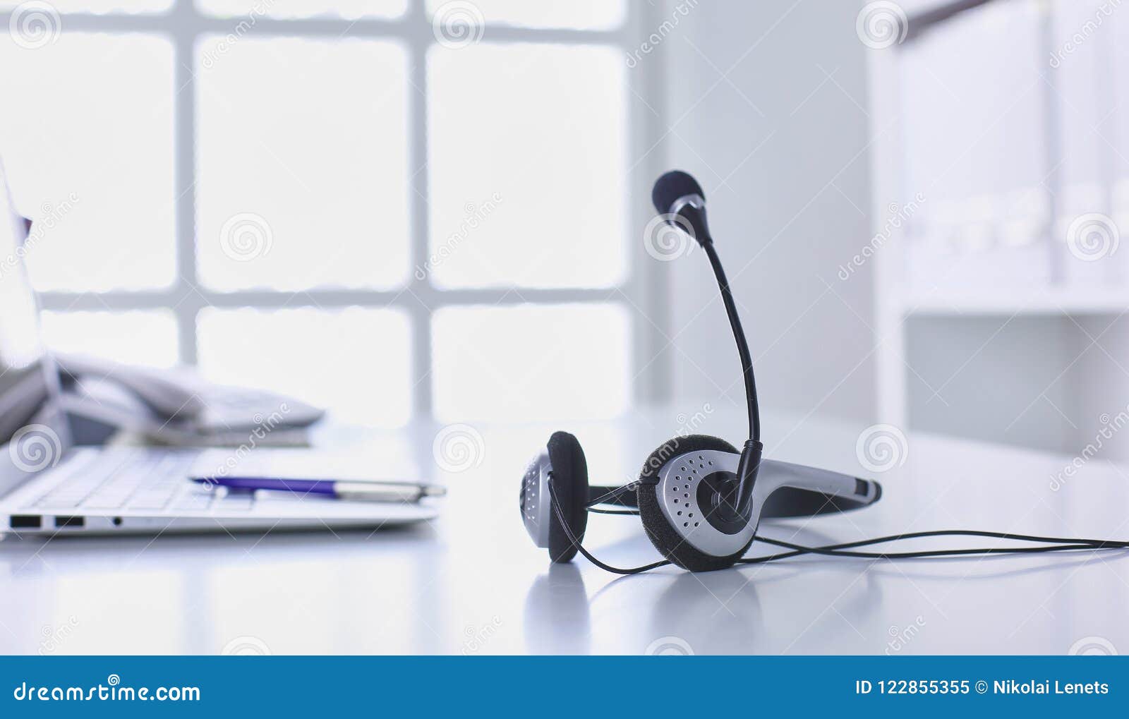 Communication Support, Call Center and Customer Service Help Desk ...