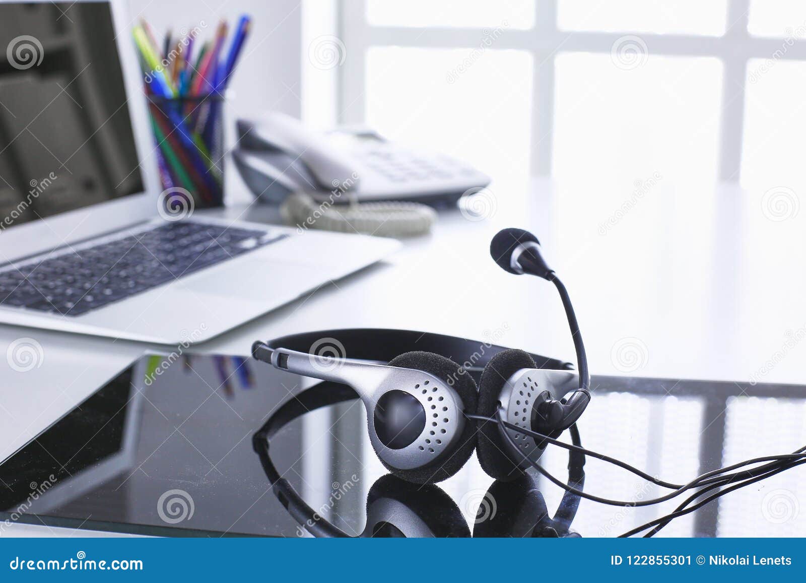 Communication Support, Call Center and Customer Service Help Desk ...