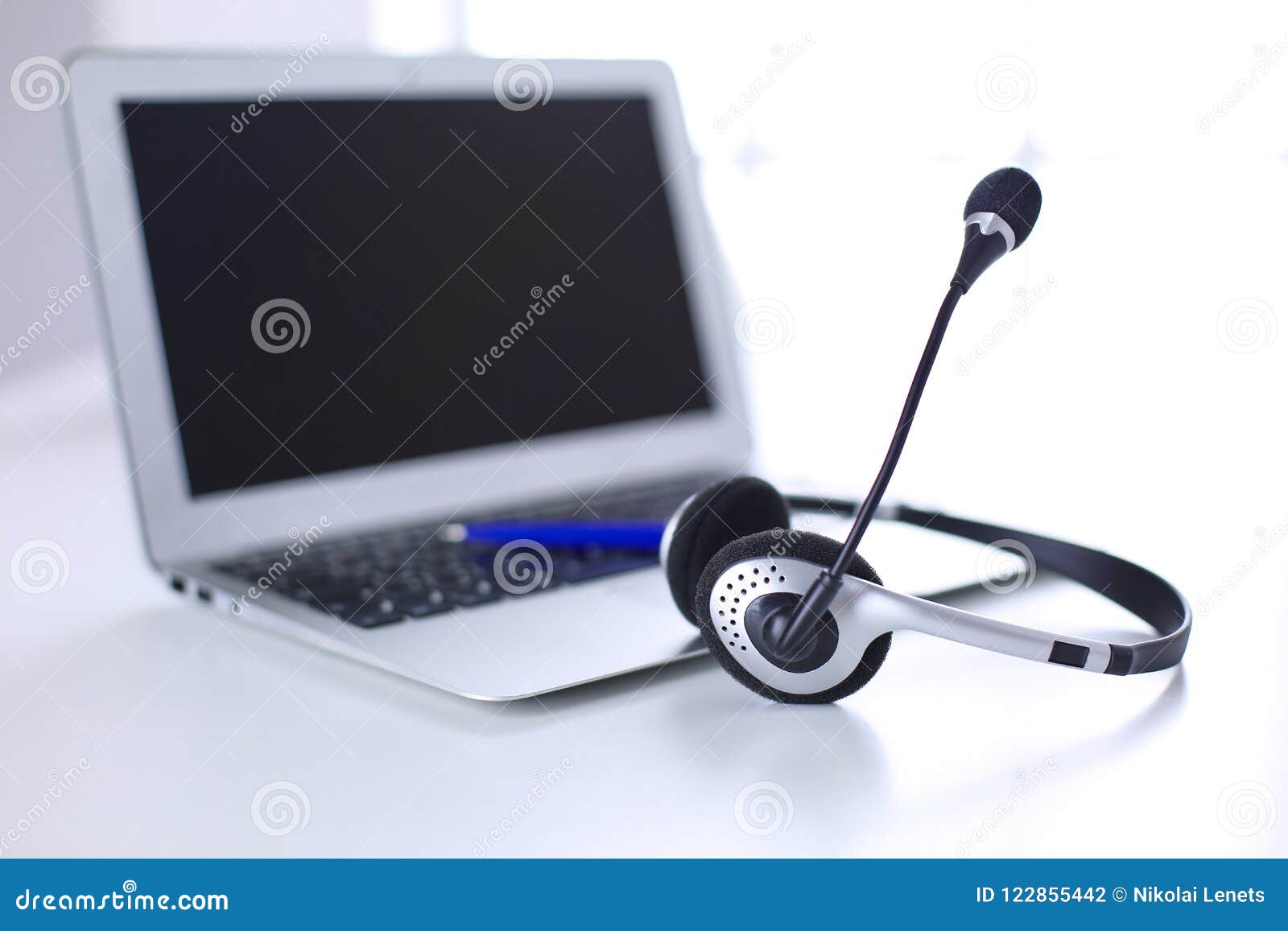 Communication Support, Call Center and Customer Service Help Desk ...