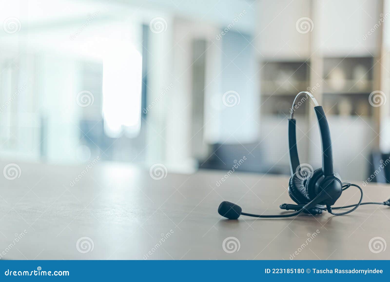 Communication Support, Call Center and Customer Service Help Desk.for ...