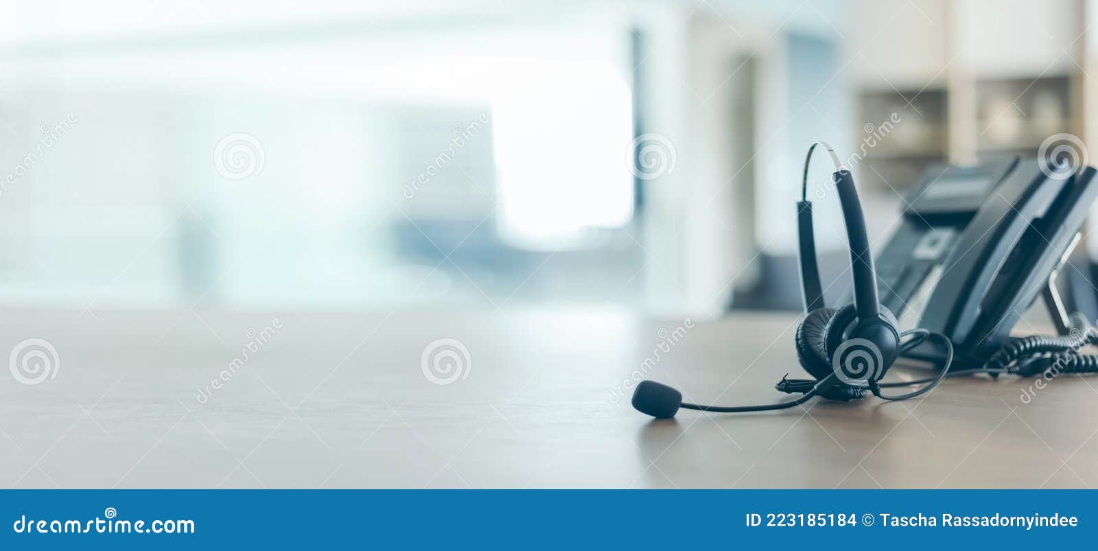 Communication Support, Call Center and Customer Service Help Desk.for ...