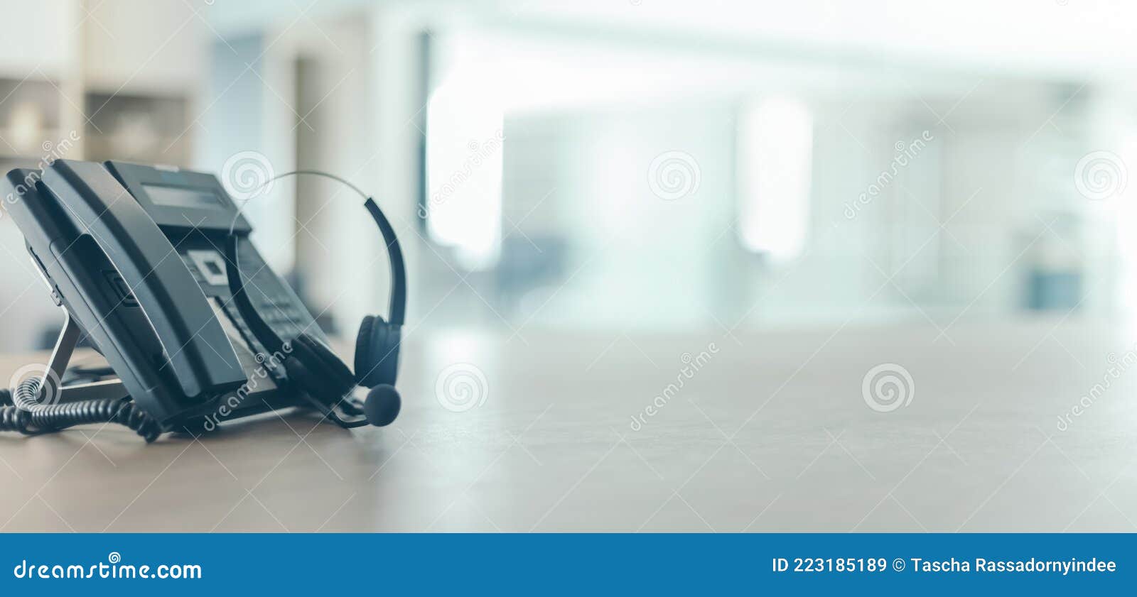 Communication Support, Call Center and Customer Service Help Desk.for ...