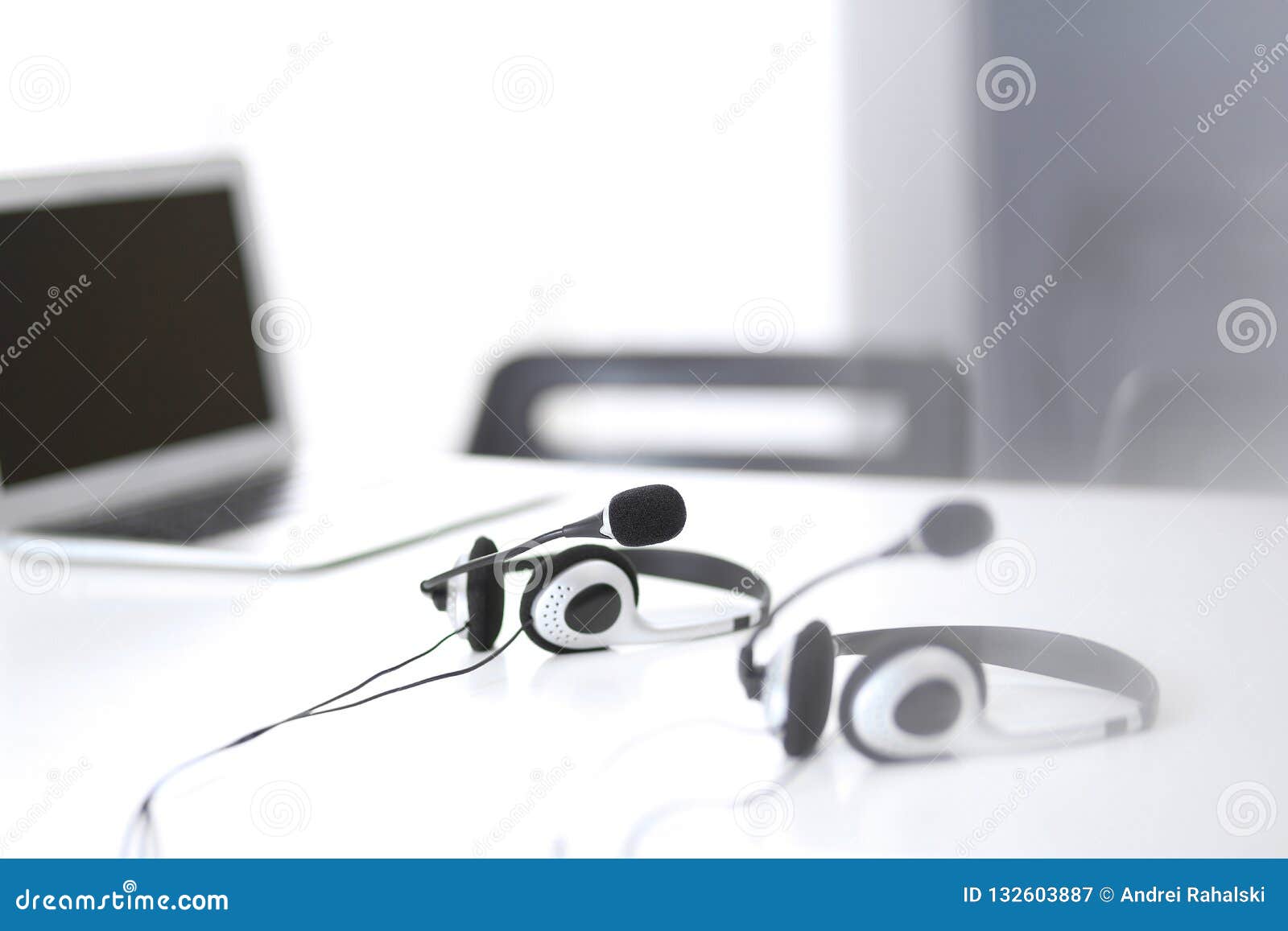 Communication Support, Call Center and Customer Service Help Desk at ...