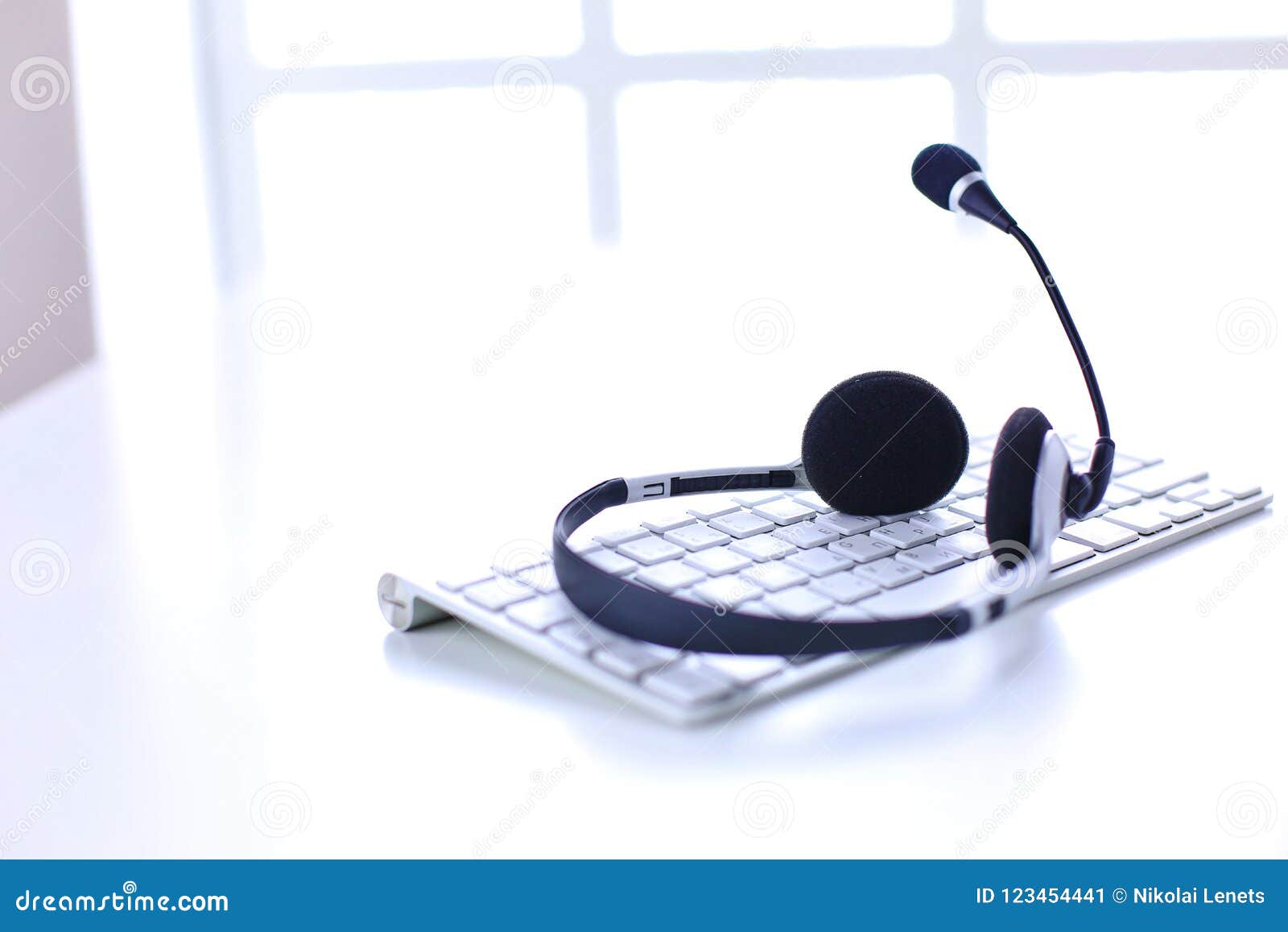 Communication Support, Call Center and Customer Service Help Desk. VOIP ...